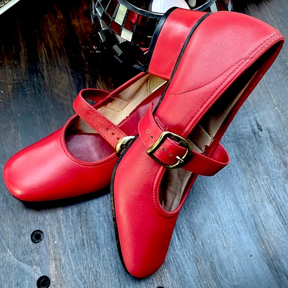 Promenaders | Shoes | Vintage Majestic Red Leather Promenaders N Width ...